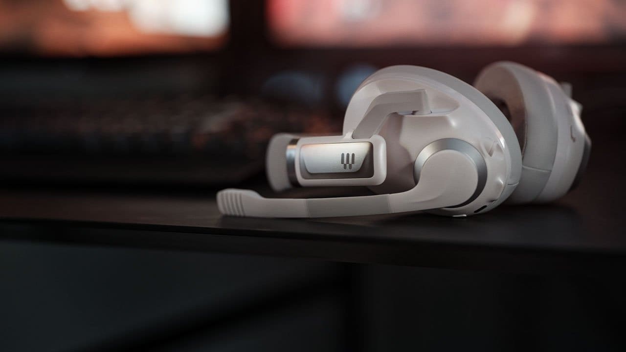 EPOS H3PRO Hybrid Headset Review - A premium headset for those willing ...